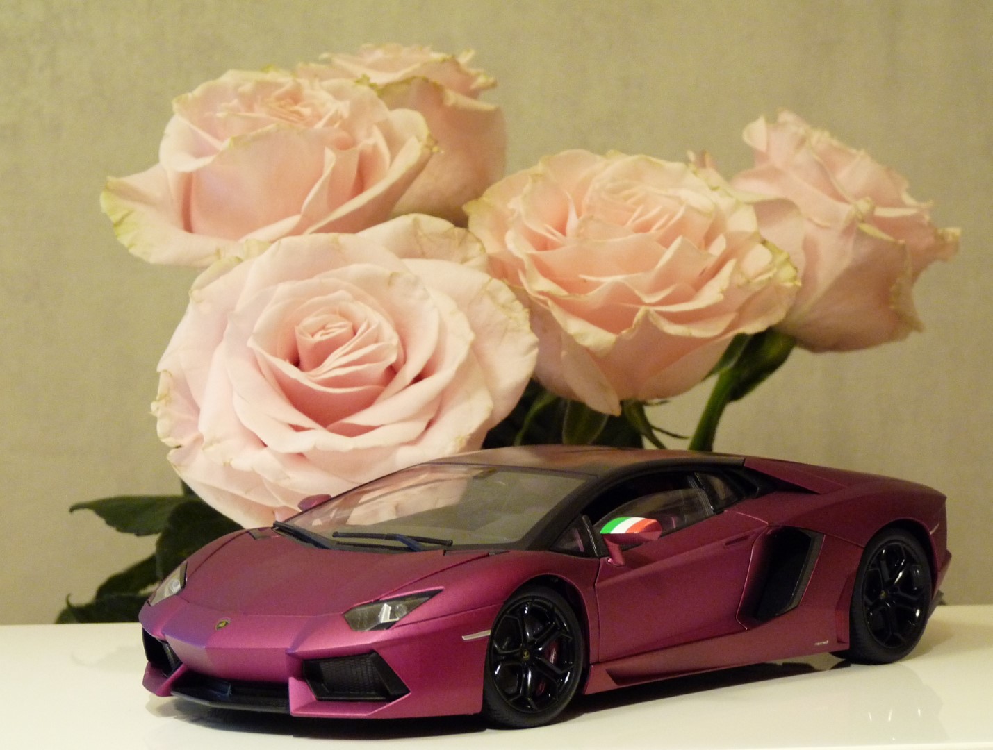 Lamborghini Aventador – Cars N’ Roses | Gazzetta Italia